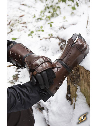 Leather gauntlet, right arm (1 pc.) ⚔️ Medieval Shop