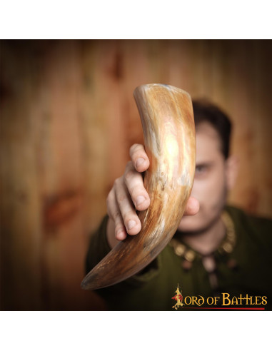 Medieval drinking horn with natural finish ⚔️ Medieval Shop