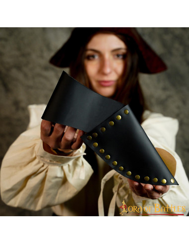 Leather baldric for left hand pirate pistol ⚔️ Medieval Shop